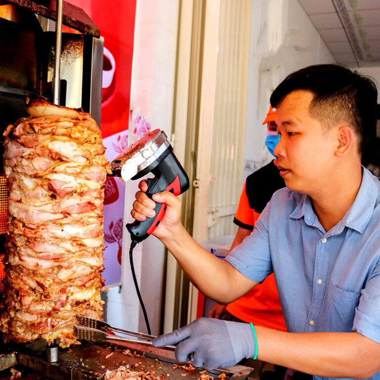 Máy cắt thịt kebab và những lưu ý khi sử dụng - Torki Food